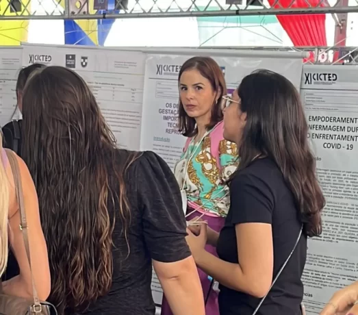 Suzane von Richthofen apresenta trabalho sobre maternidade em ...