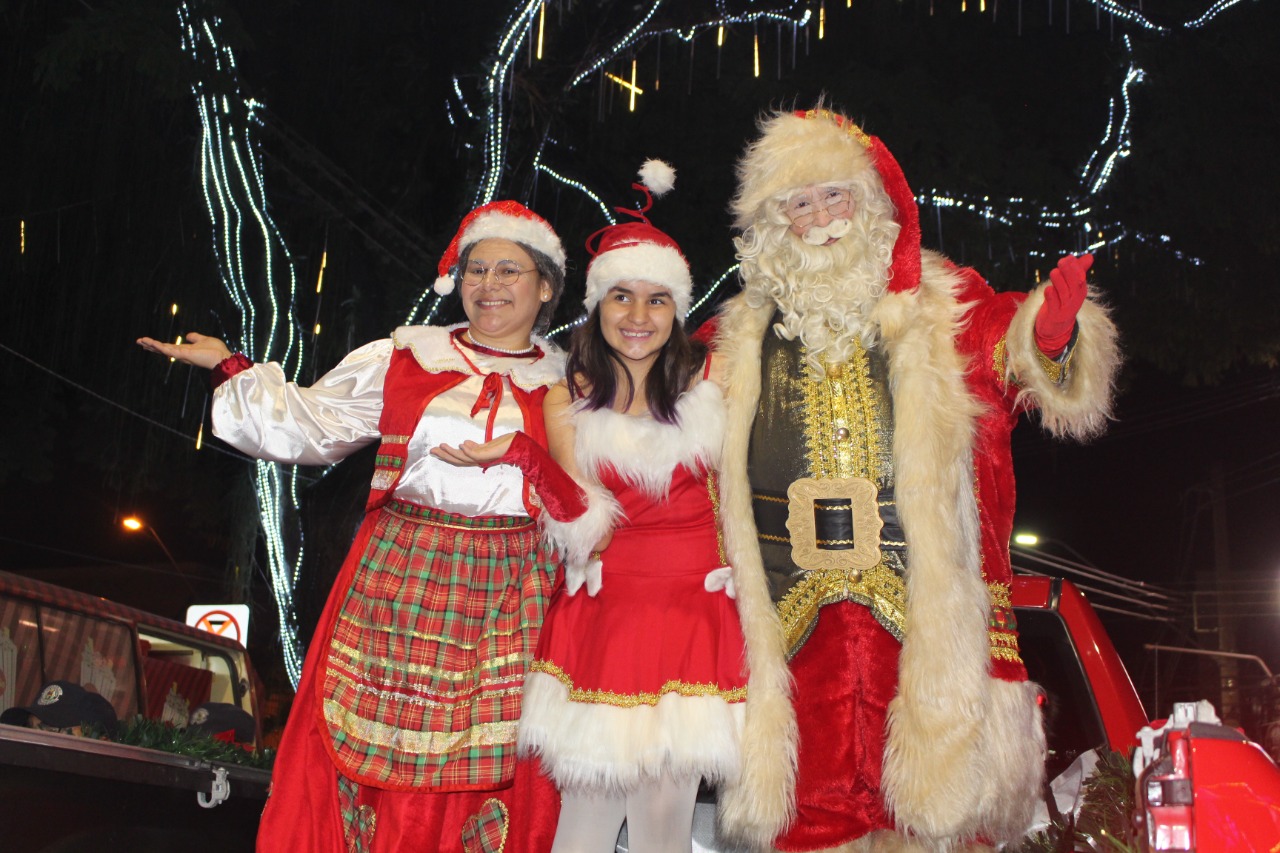 Natal Encantado já começou com Papai Noel em Pindamonhangaba