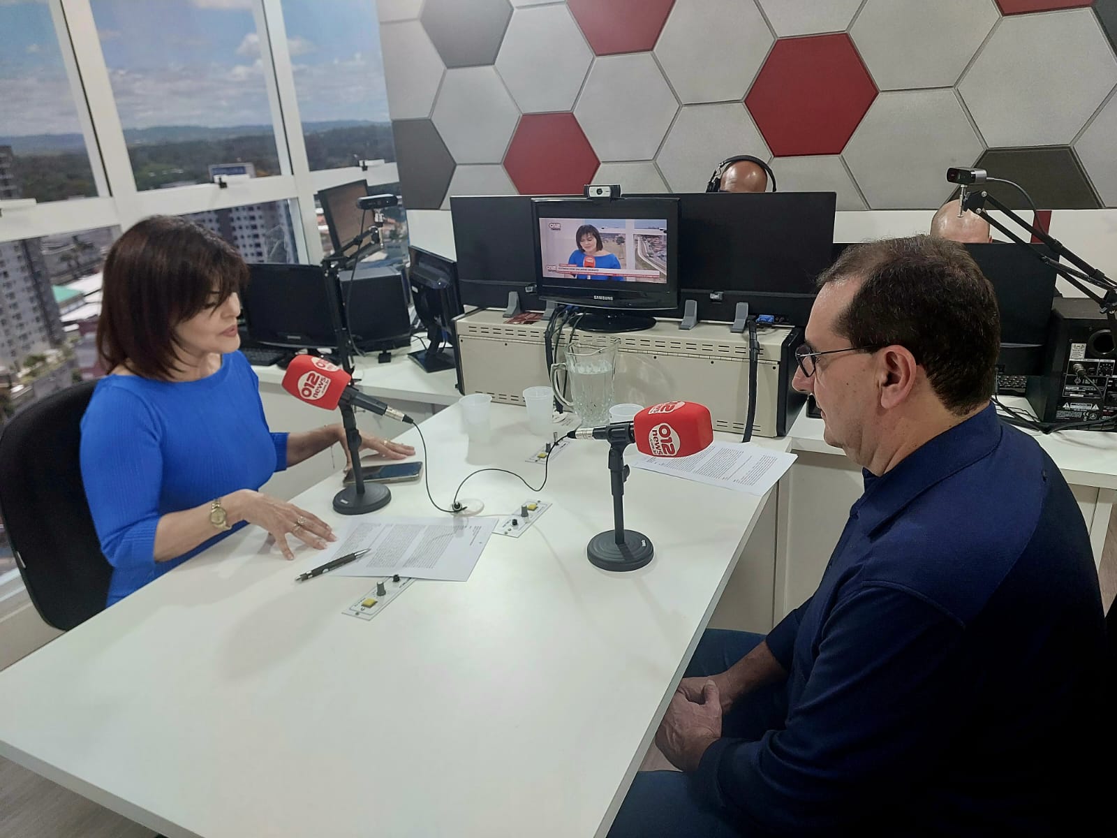 Programa "Frente a Frente" com Solange Moraes estreia na 012News