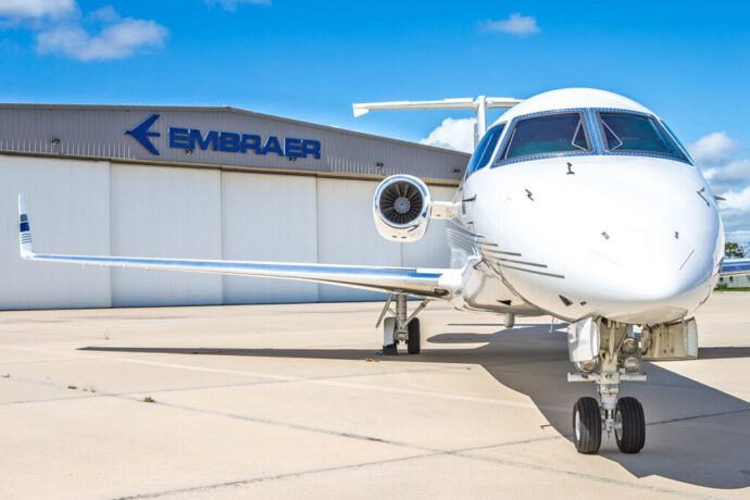 Embraer abre vagas de emprego para diferentes áreas em São José dos Campos