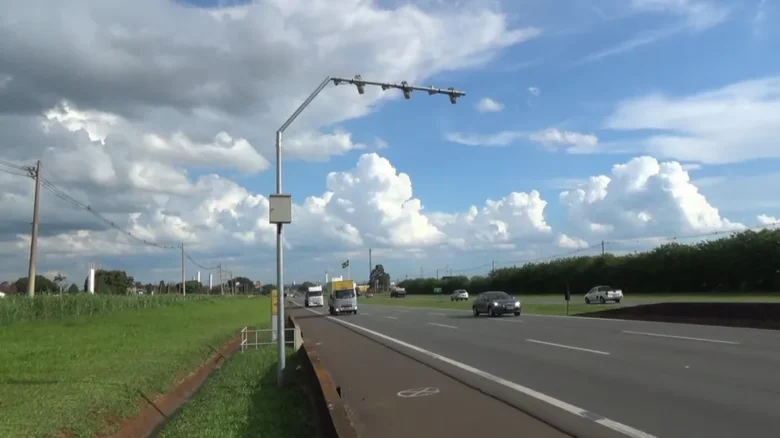 Governo paulista vai instalar 649 novos radares nas rodovias em 2024